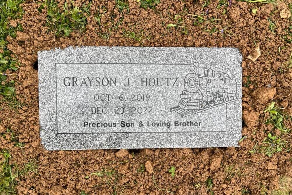 Flush Graver Markers | Mayes Memorials, Inc. serving Central Pennsylvania